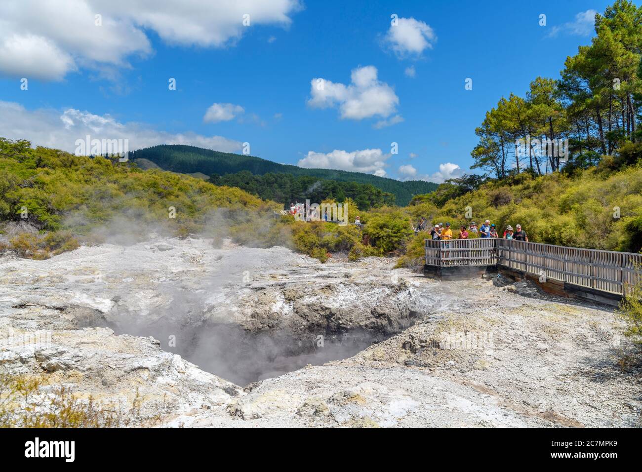 Thermal pools new zealand hi-res stock photography and images - Alamy