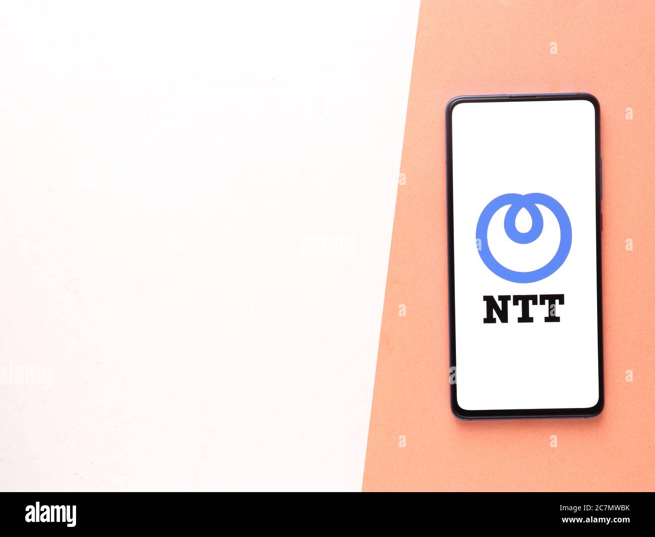 Ntt logo hi-res stock photography and images - Alamy
