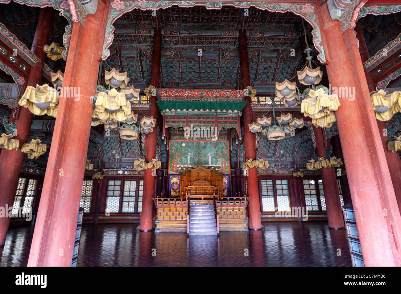 Royal throne in Changdeokgung Injeongjeon, Seoul, South Korea Stock ...