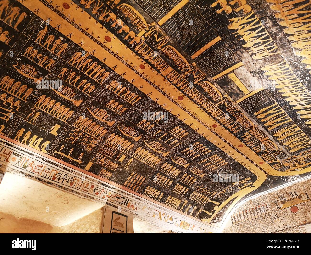 Egyptian pharaoh ramses v hi-res stock photography and images - Alamy