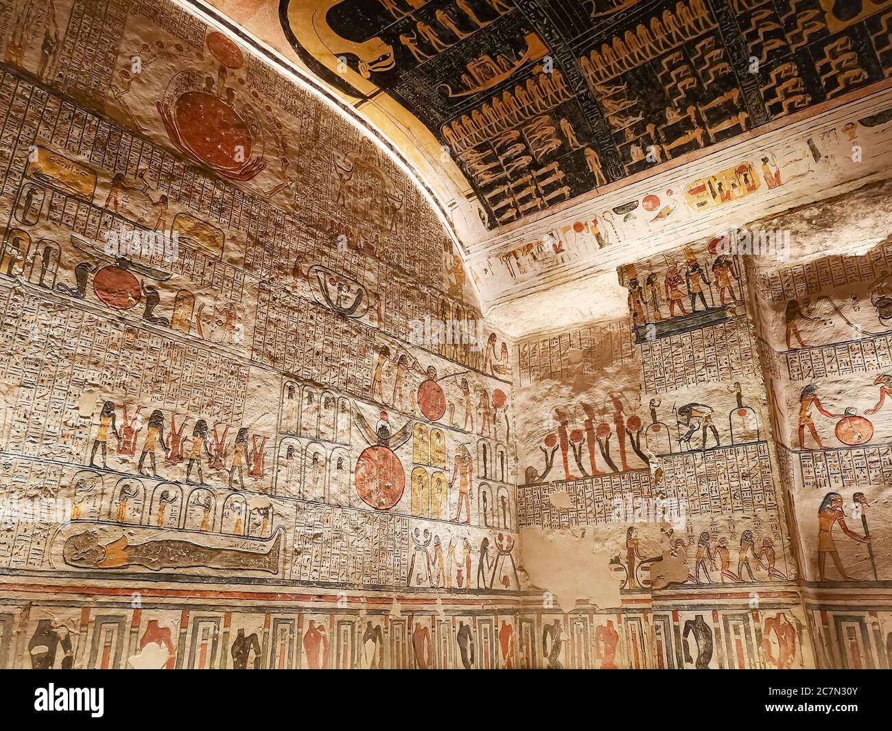 Egyptian pharaoh ramses v hi-res stock photography and images - Alamy