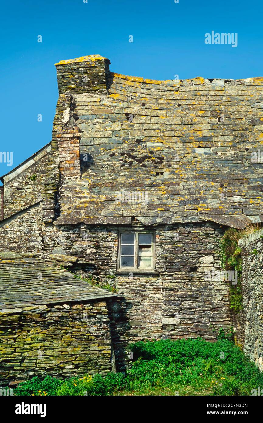 Very old stone farmers cottage, stonework detail Stock Photo - Alamy