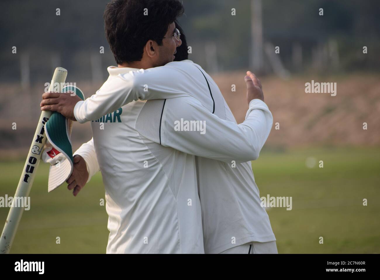 Cricket player full uniform hi-res stock photography and images - Alamy