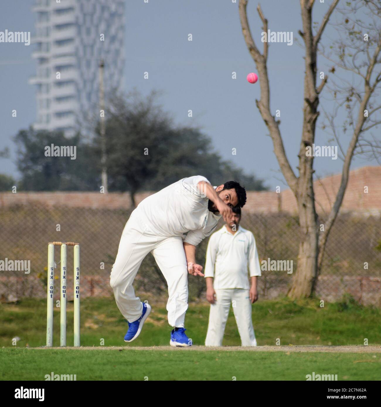 Cricket uniform hi-res stock photography and images - Alamy