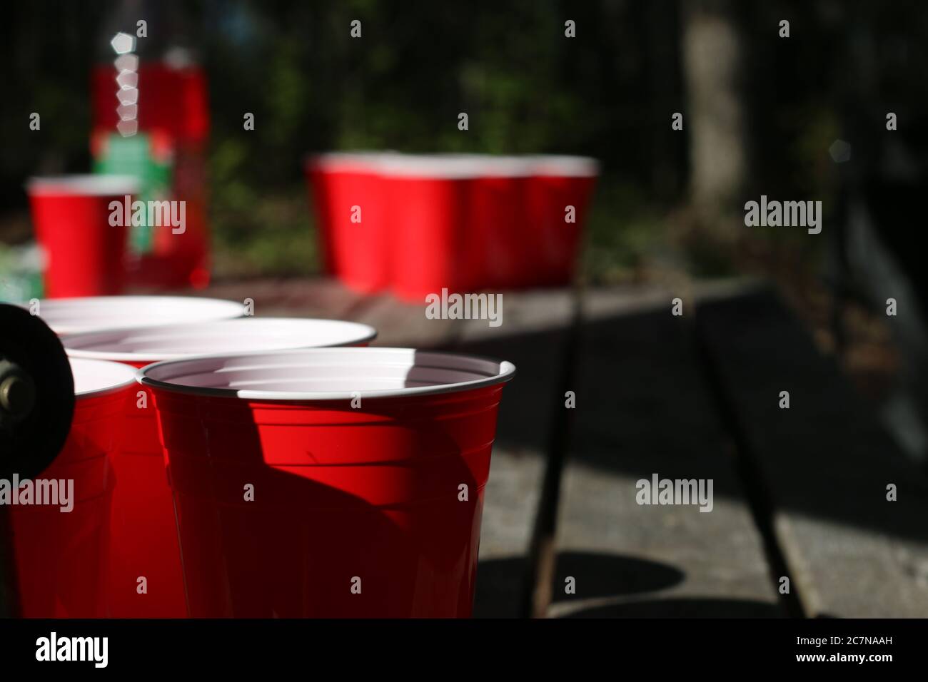 Beer pong cups hi-res stock photography and images - Alamy