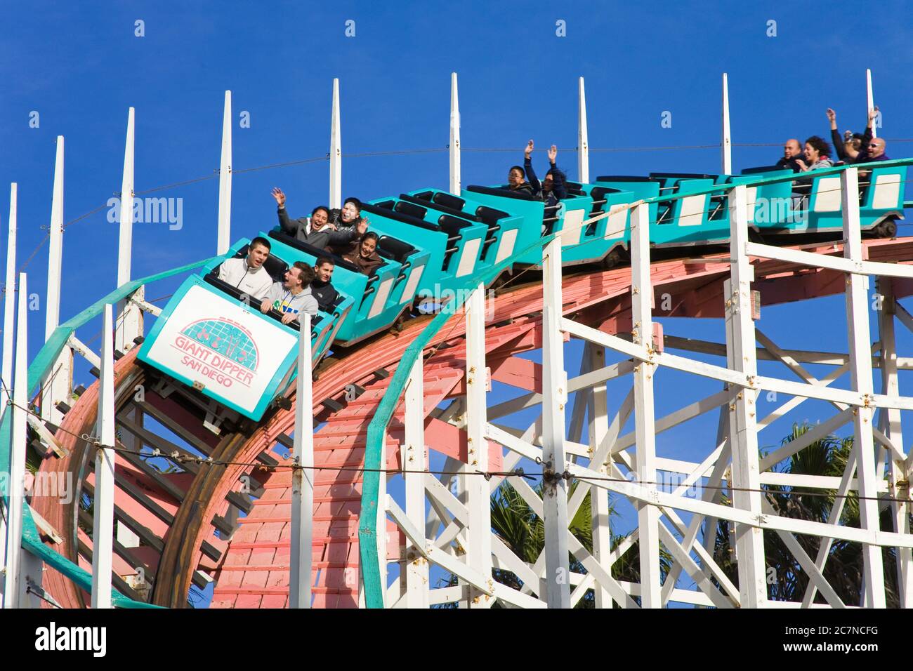 Giant Dipper Roller Coaster in Belmont Park, Mission Beach, San Diego ...