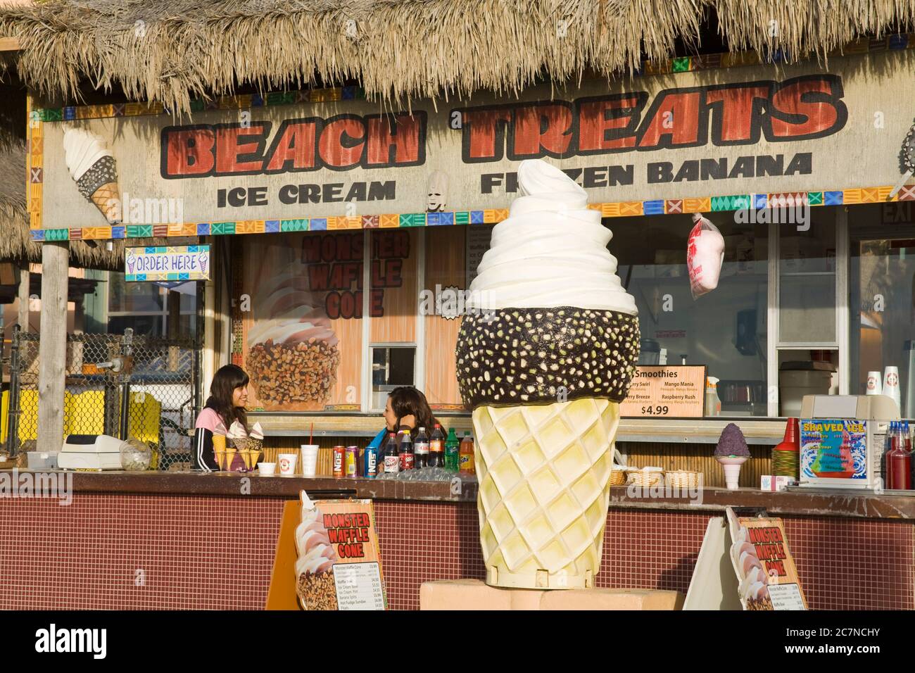 Ice cream shop on Mission Beach, San Diego, California, USA Stock Photo ...