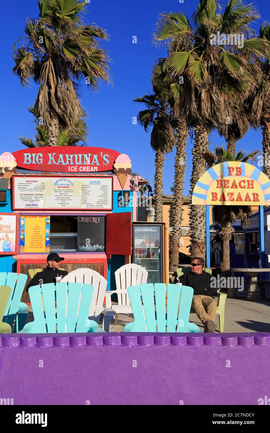 Beach bazaar hi-res stock photography and images - Alamy