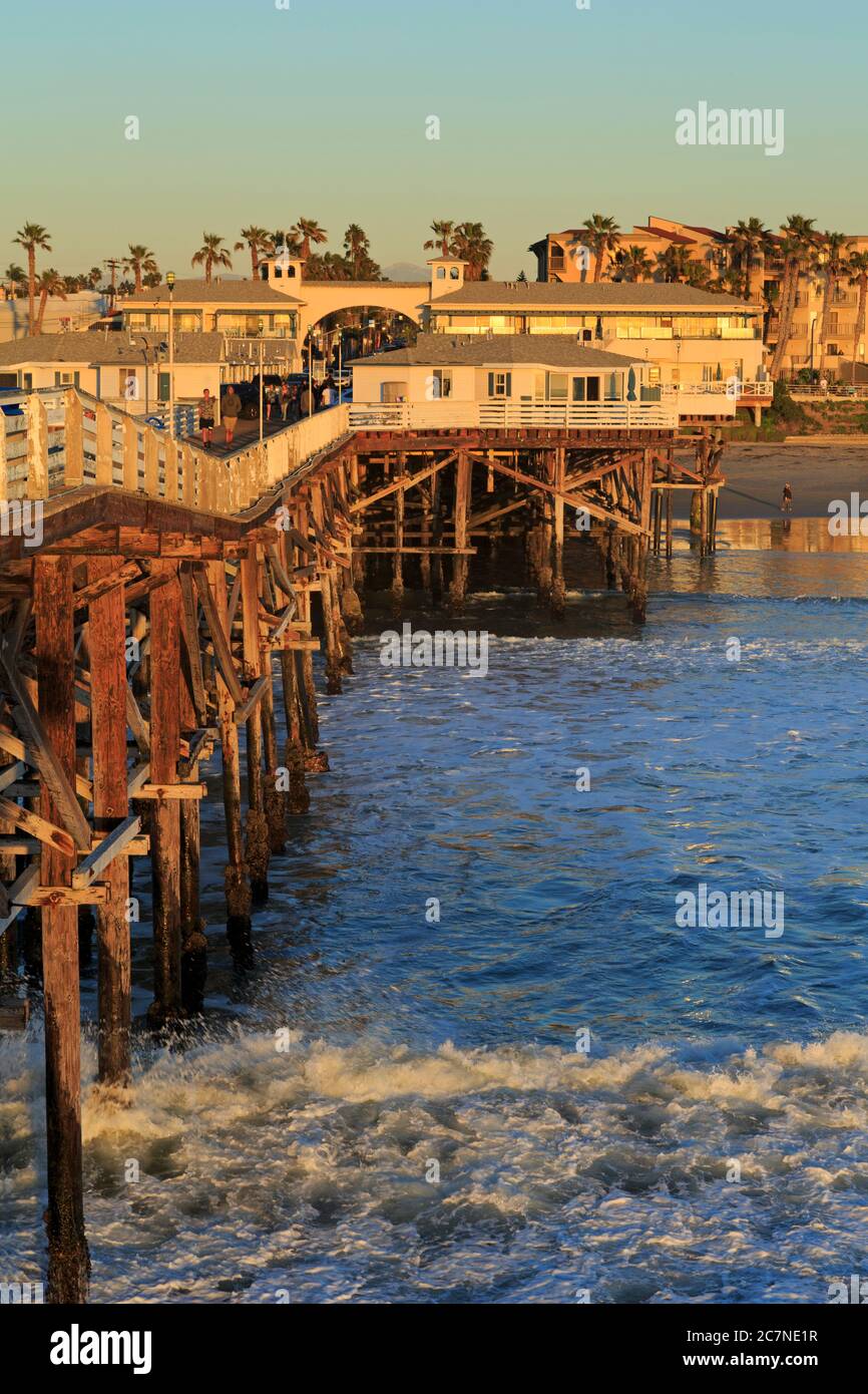 Crystal Pier, Pacific Beach, San Diego, California, USA Stock Photo - Alamy