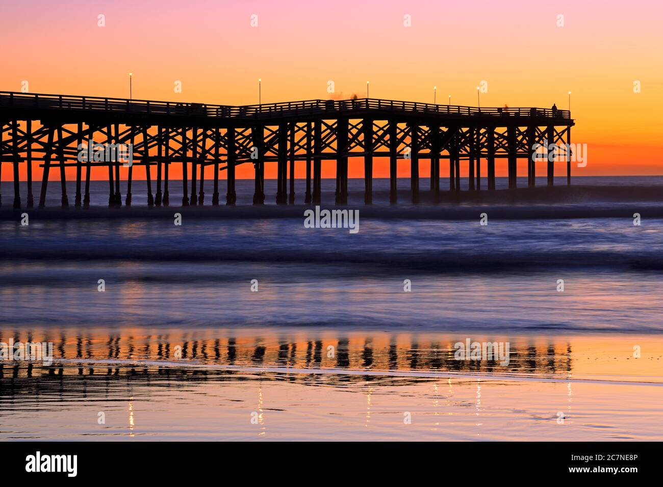 Crystal Pier, Pacific Beach, San Diego, California, USA Stock Photo - Alamy