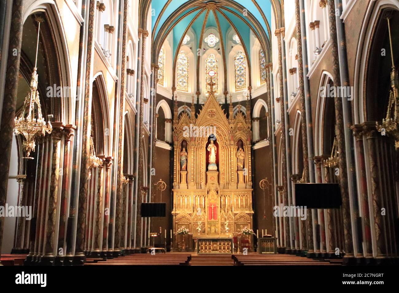 Catholic cathedral bilbao hi-res stock photography and images - Alamy