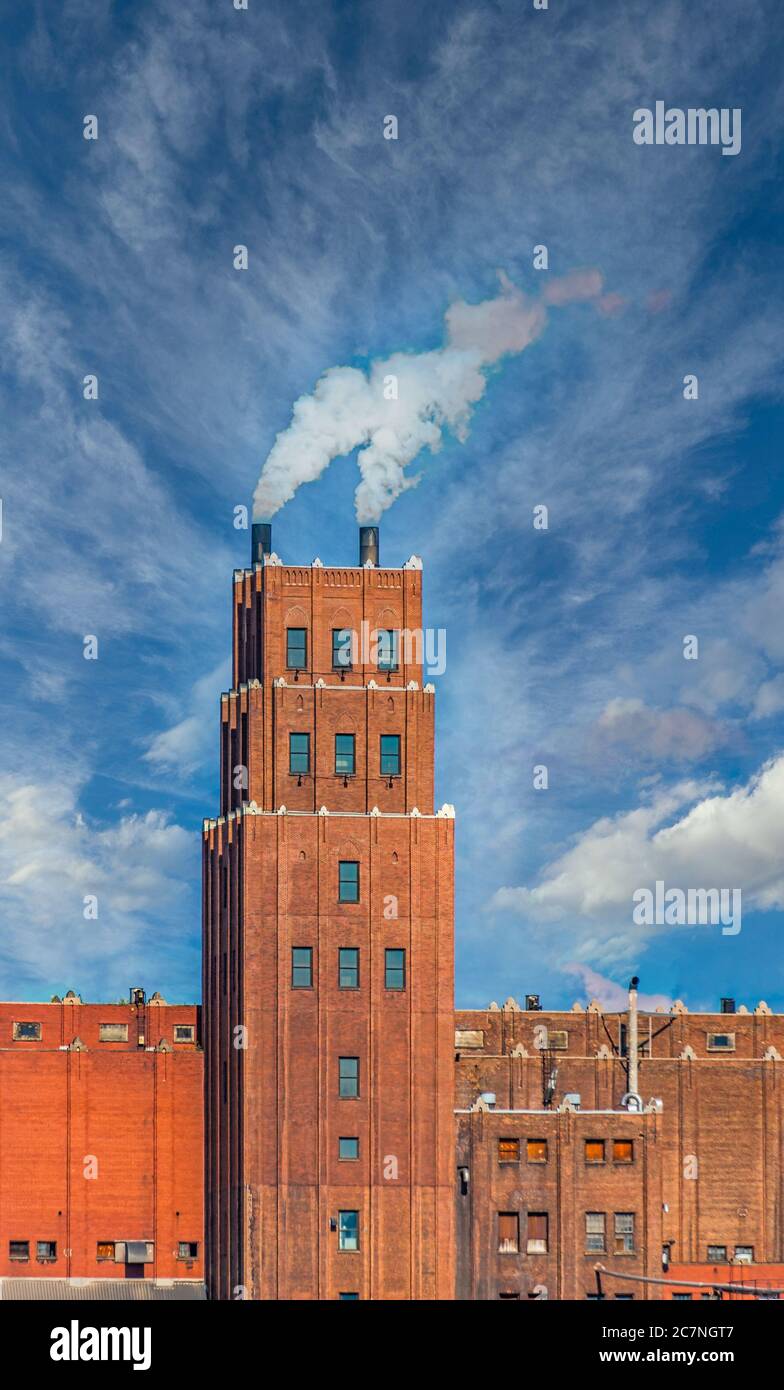 Paper mill industry industrial hi-res stock photography and images - Alamy