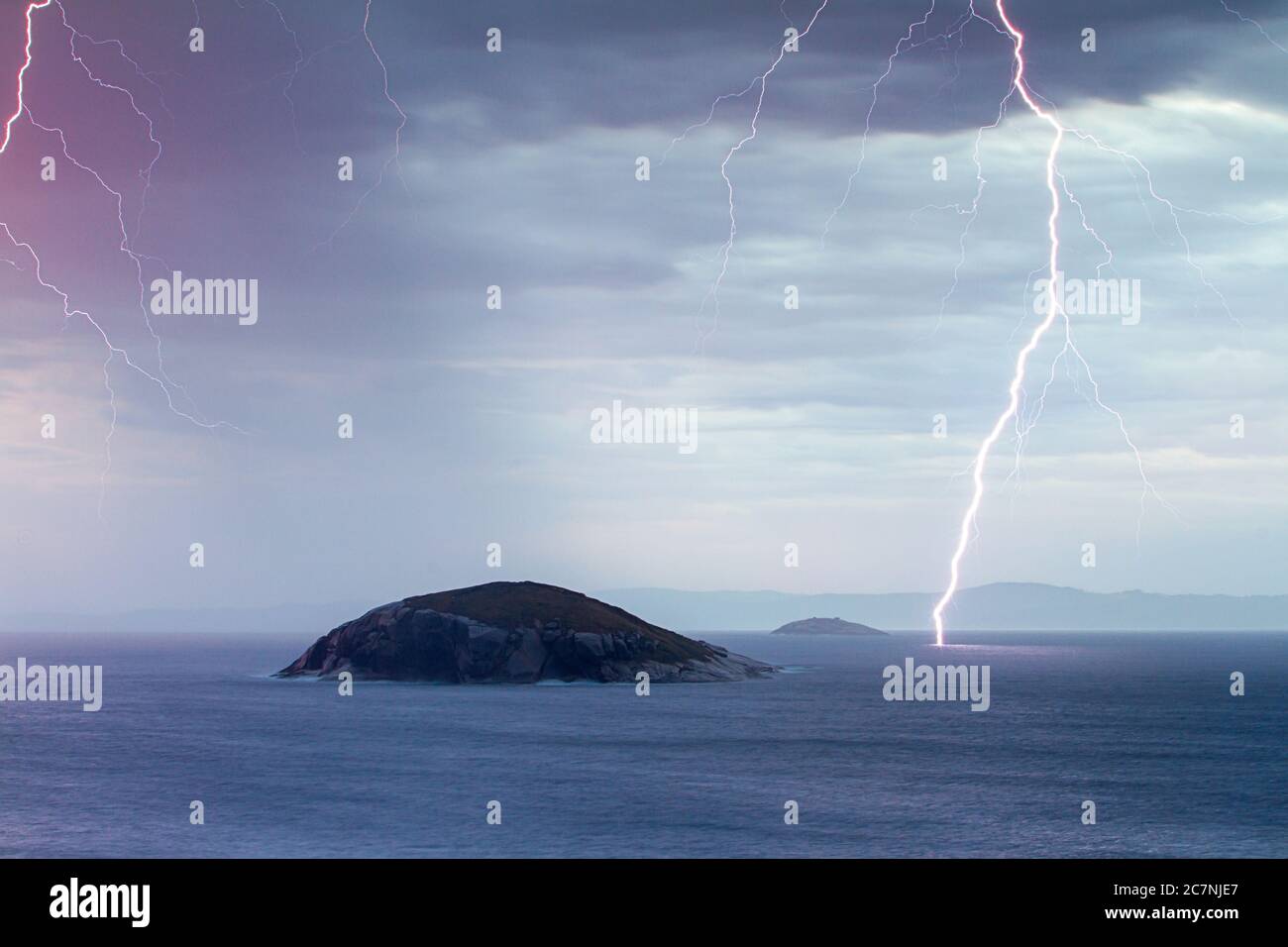 Lightning and storm and sunset hi-res stock photography and images - Alamy