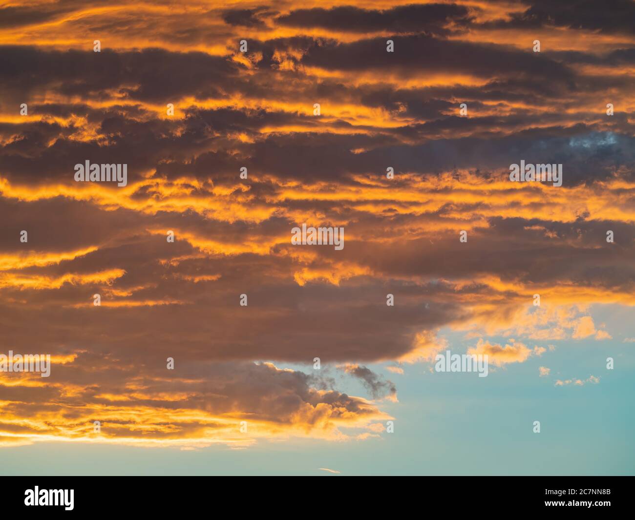Beautiful sunset over las hi-res stock photography and images - Alamy