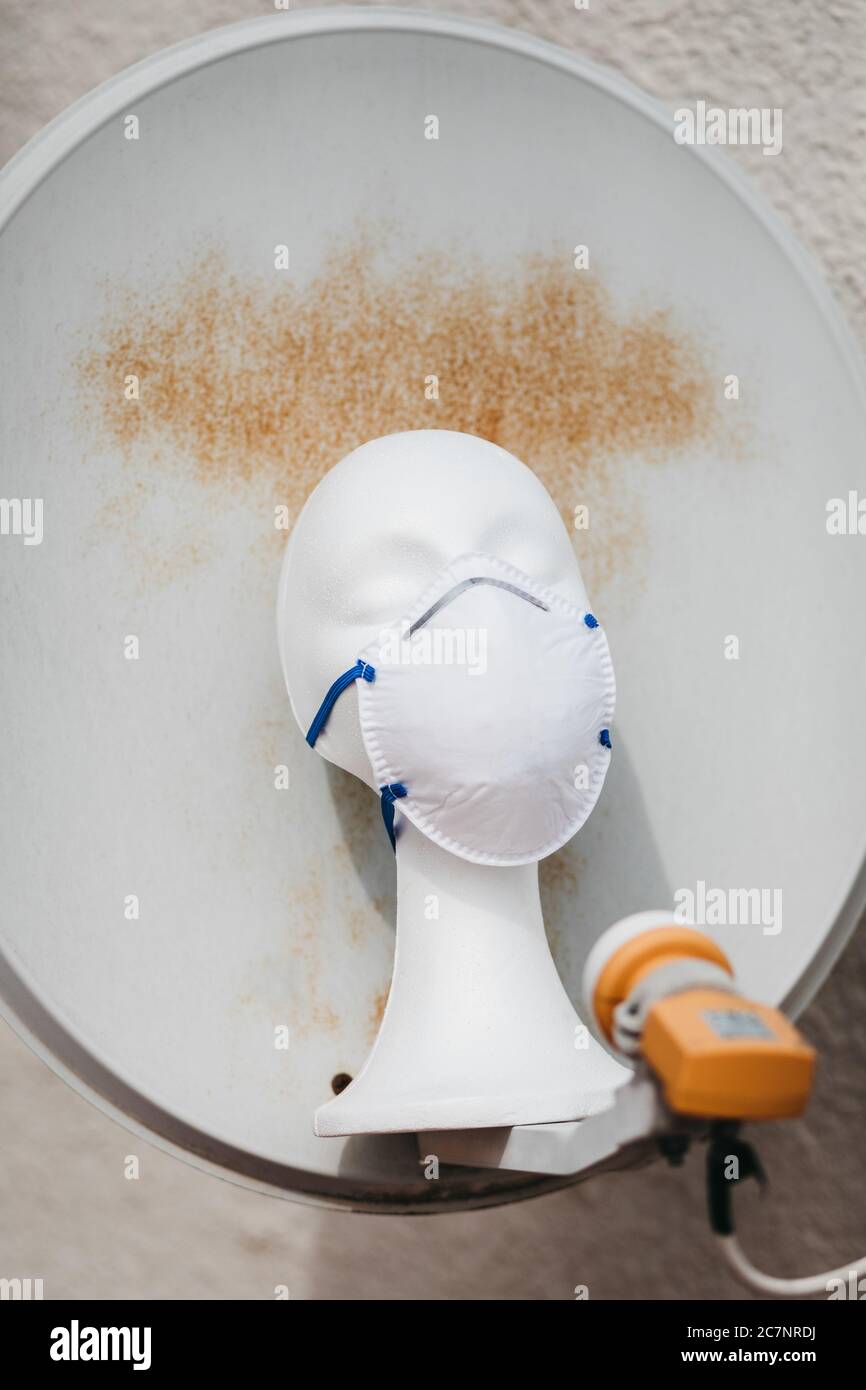 Antenna design hi-res stock photography and images - Alamy