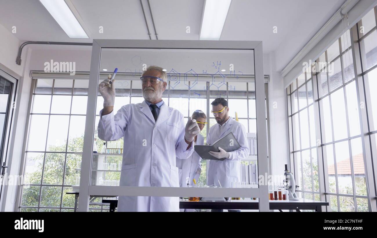 Laboratory 4k hi-res stock photography and images - Alamy