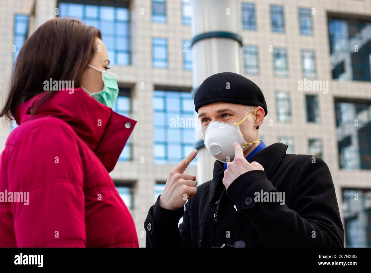 Surgicalmask hi-res stock photography and images - Alamy