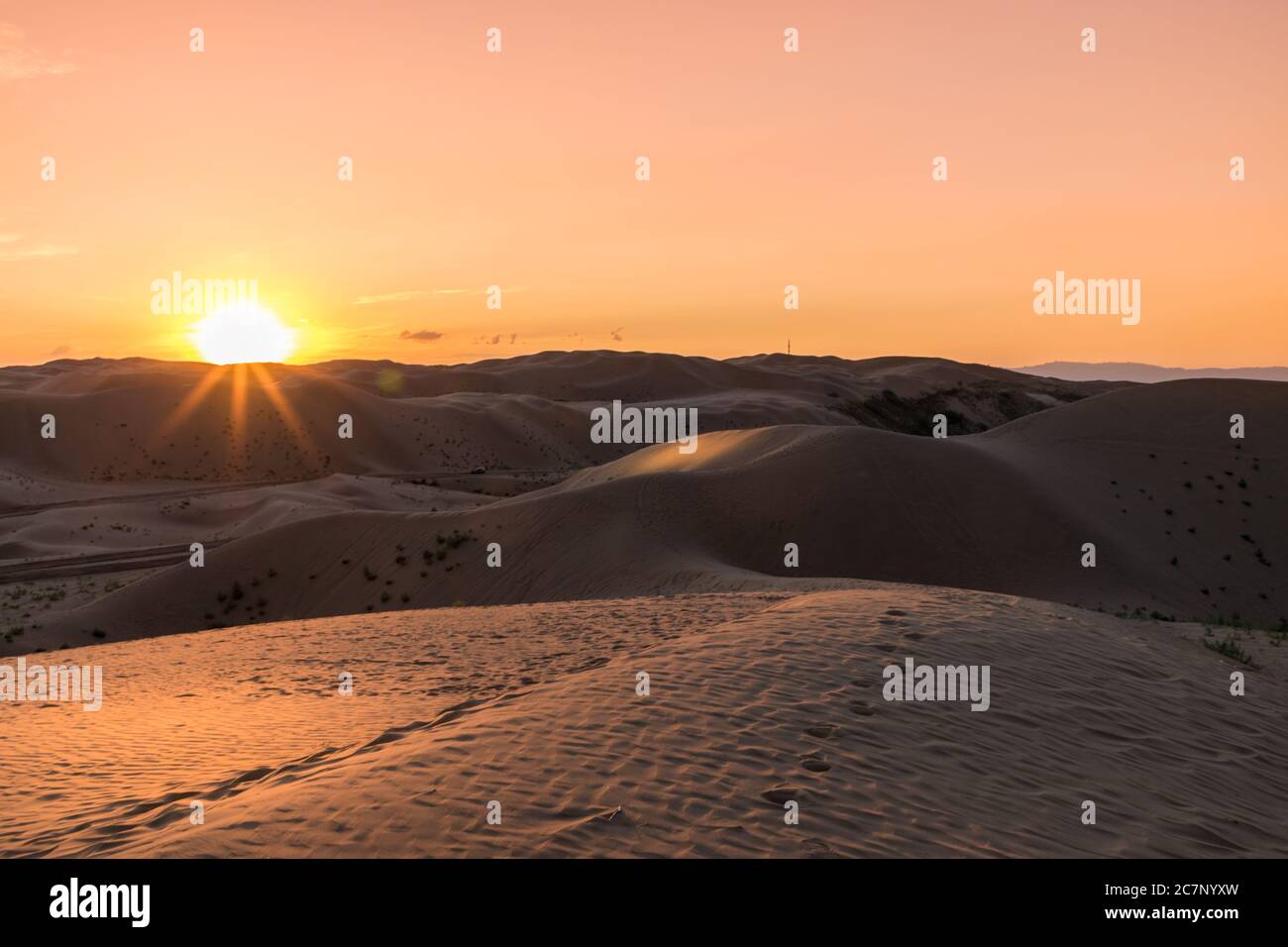 China farm desert dunes hi-res stock photography and images - Alamy