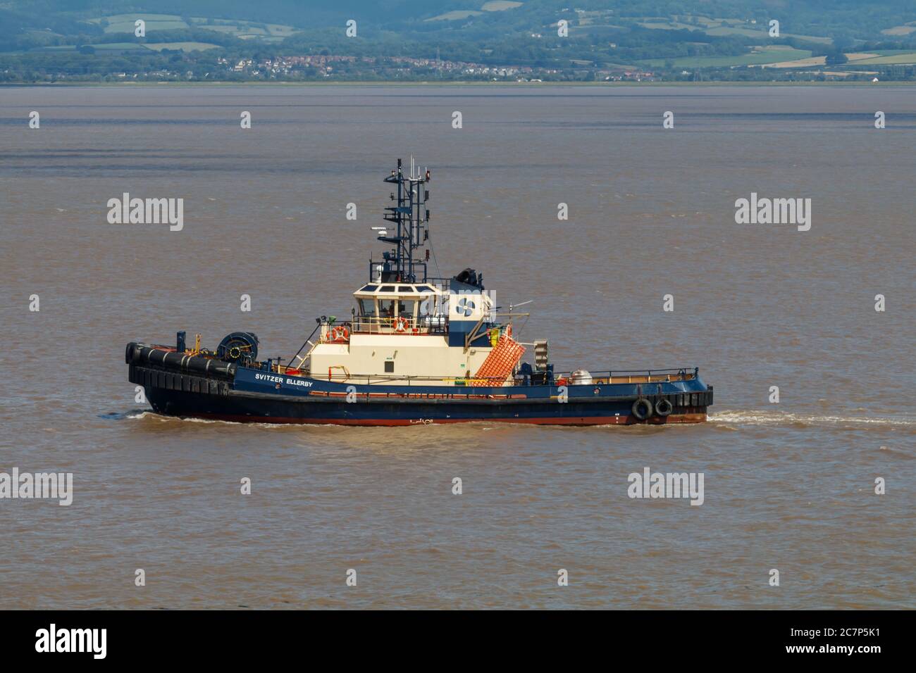 Tug waiting on MSC Mandy to take the vessel into Portbury docks Stock ...