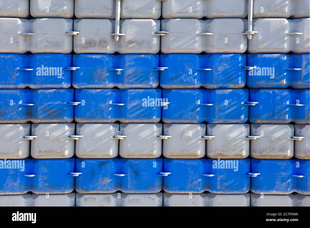White and blue modular floating docks backdrop Stock Photo - Alamy