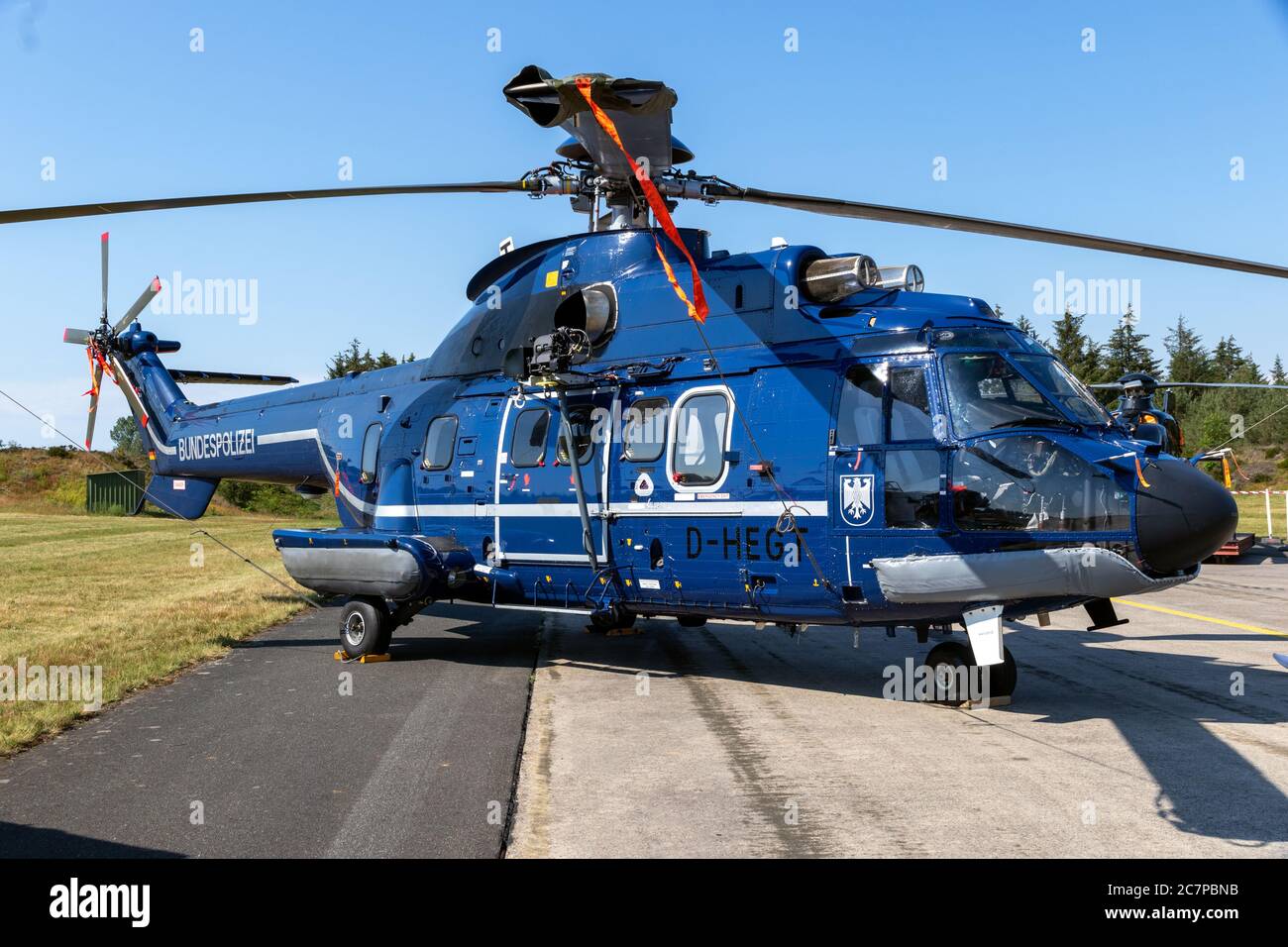 Police heli hi-res stock photography and images - Alamy