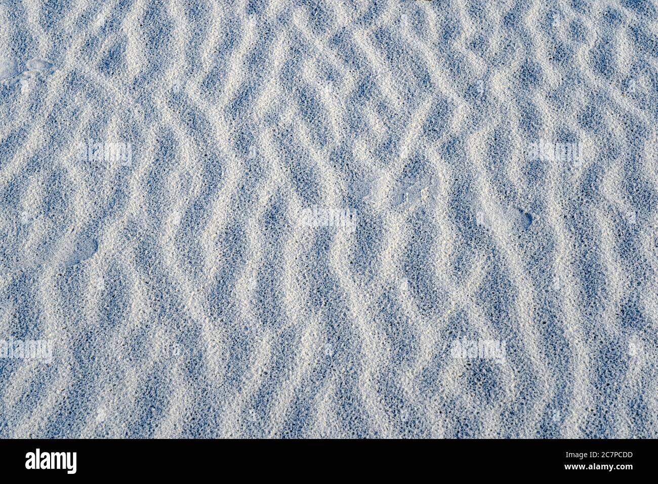 Clean beach with white sand with beautiful patterns Stock Photo - Alamy