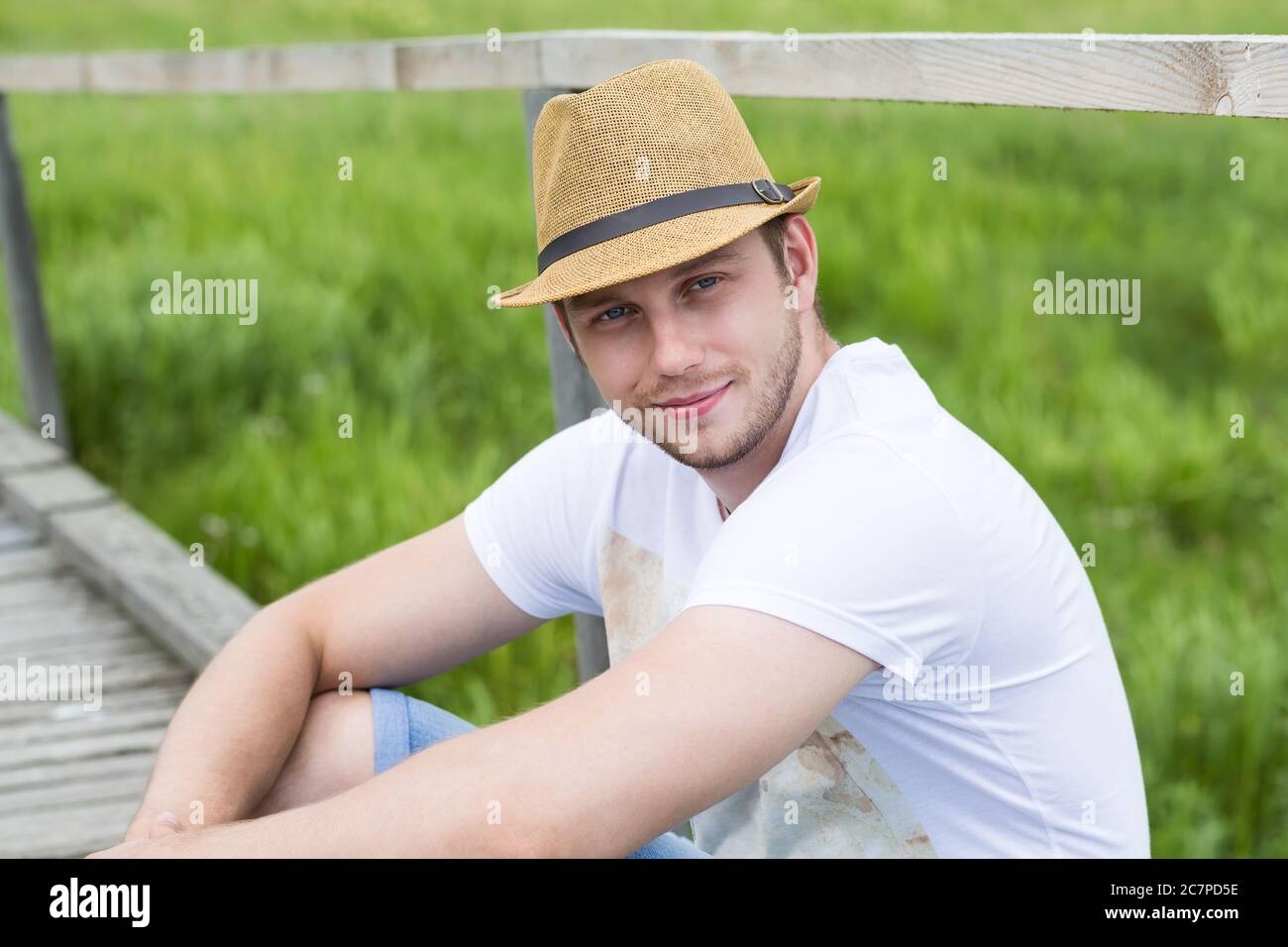 Handsome outdoor hi-res stock photography and images - Alamy
