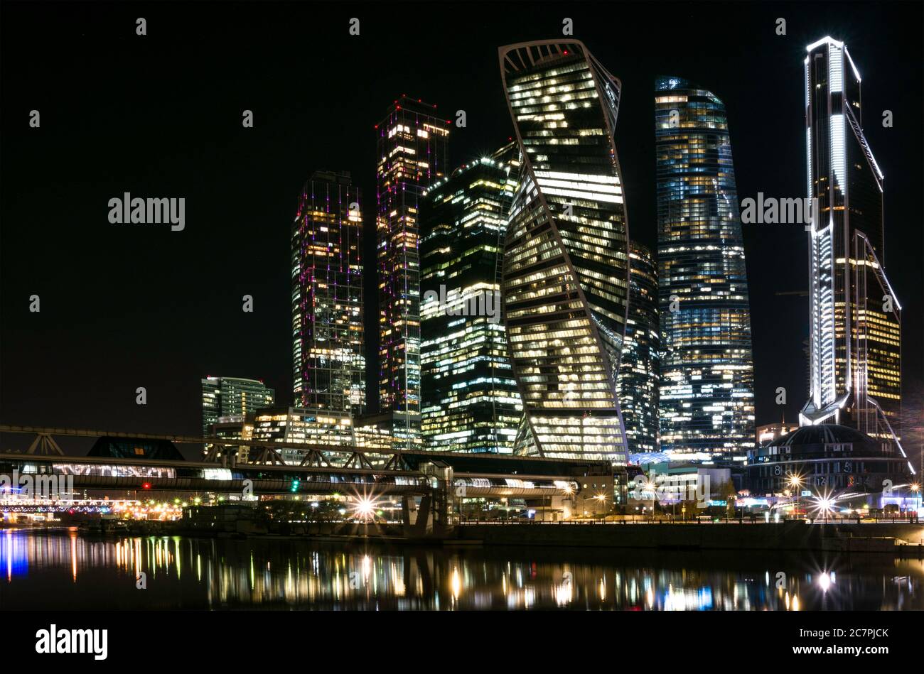 Night view architecture complex hi-res stock photography and images - Alamy