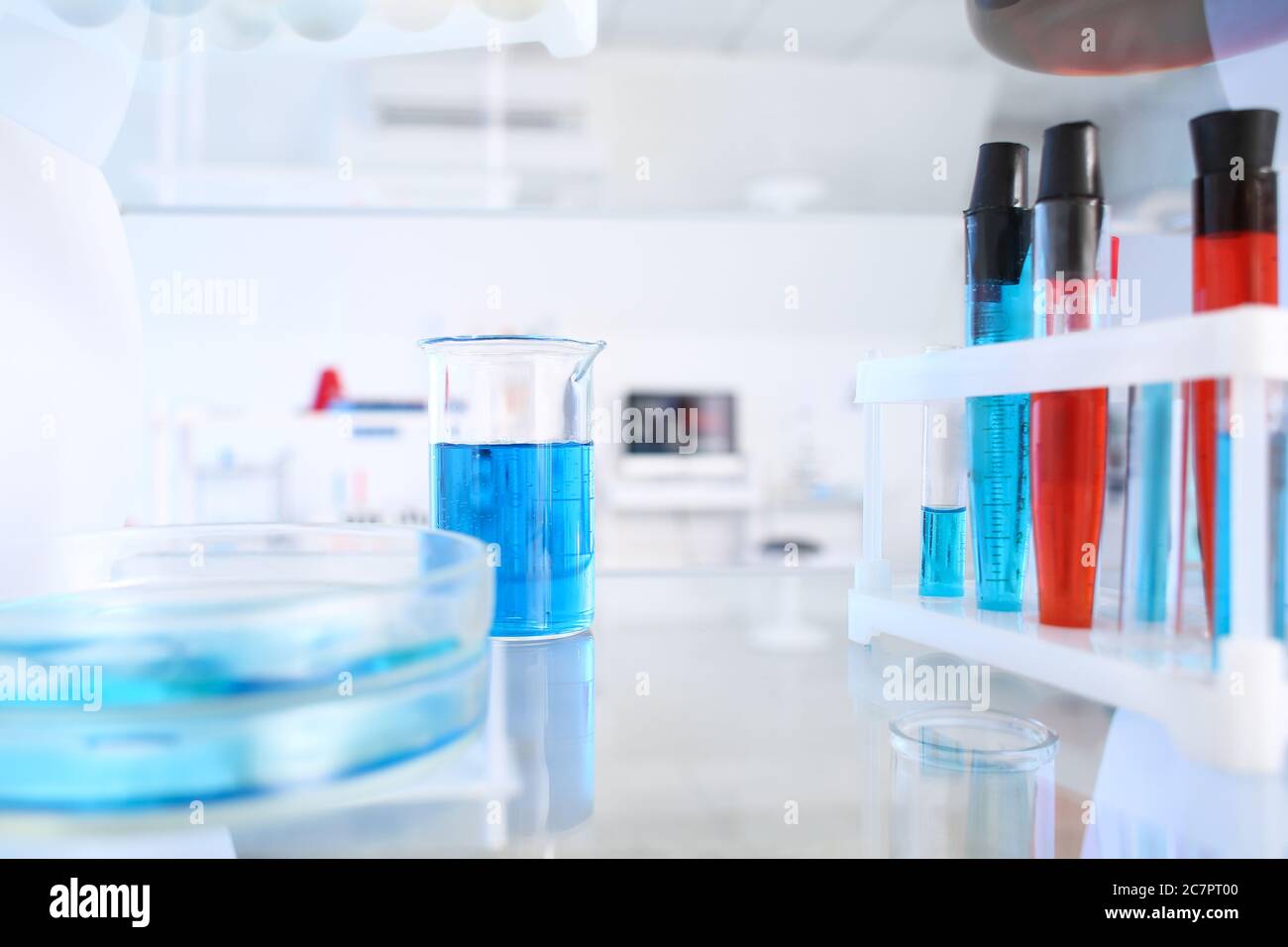 Shelf samples hi-res stock photography and images - Alamy