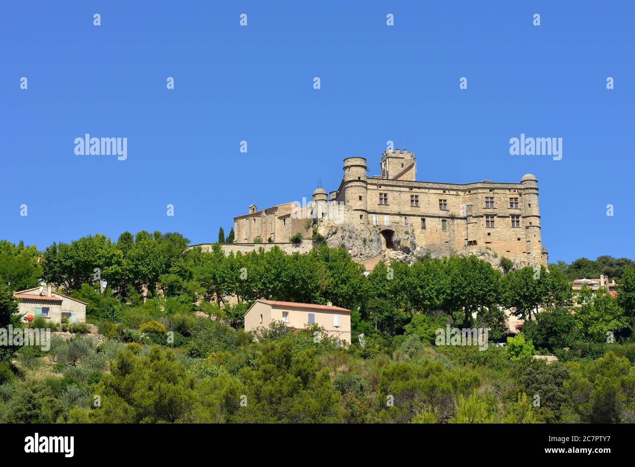 Exceptional medieval castle hi-res stock photography and images - Alamy