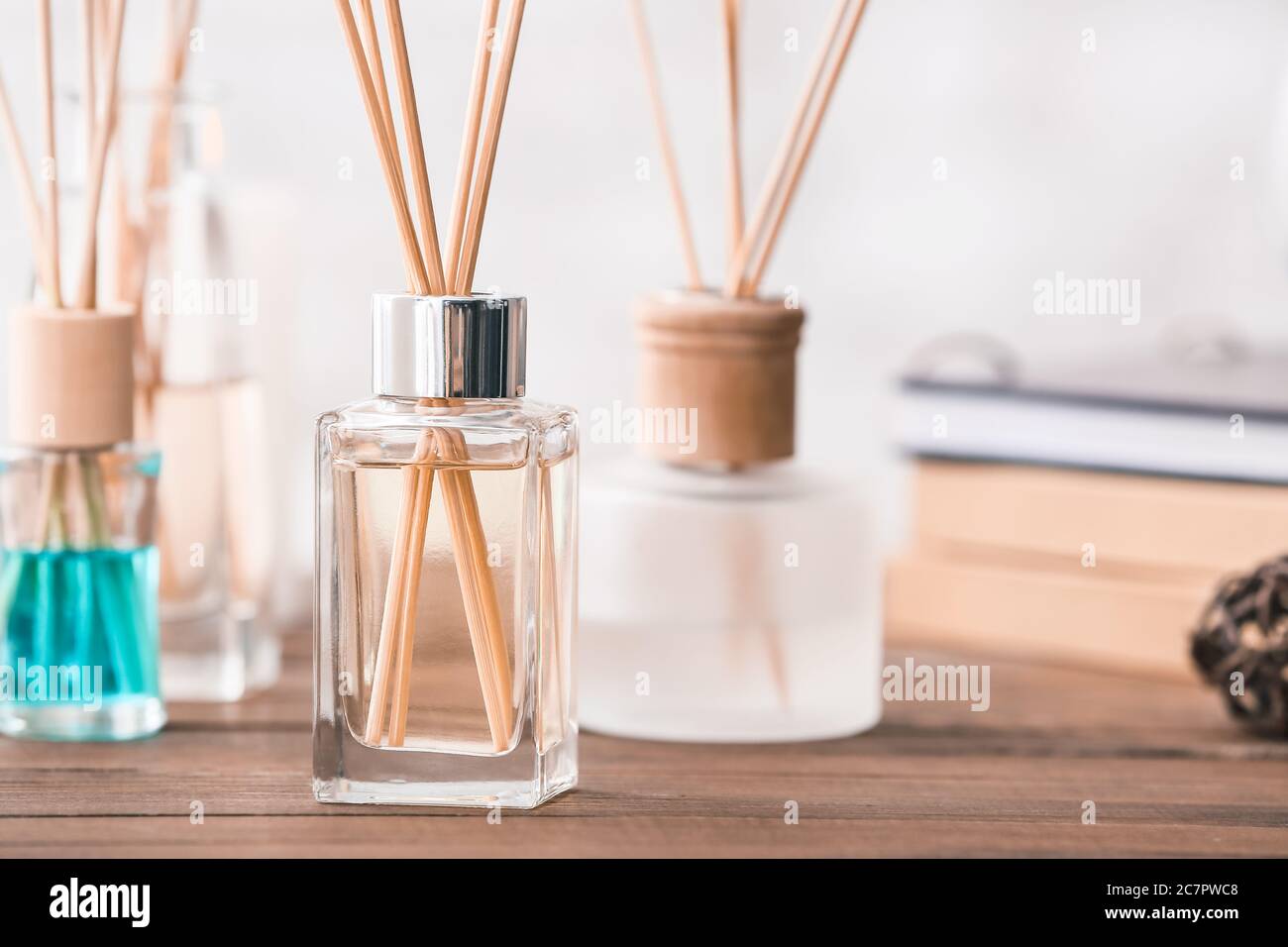 Room diffusers hi-res stock photography and images - Alamy