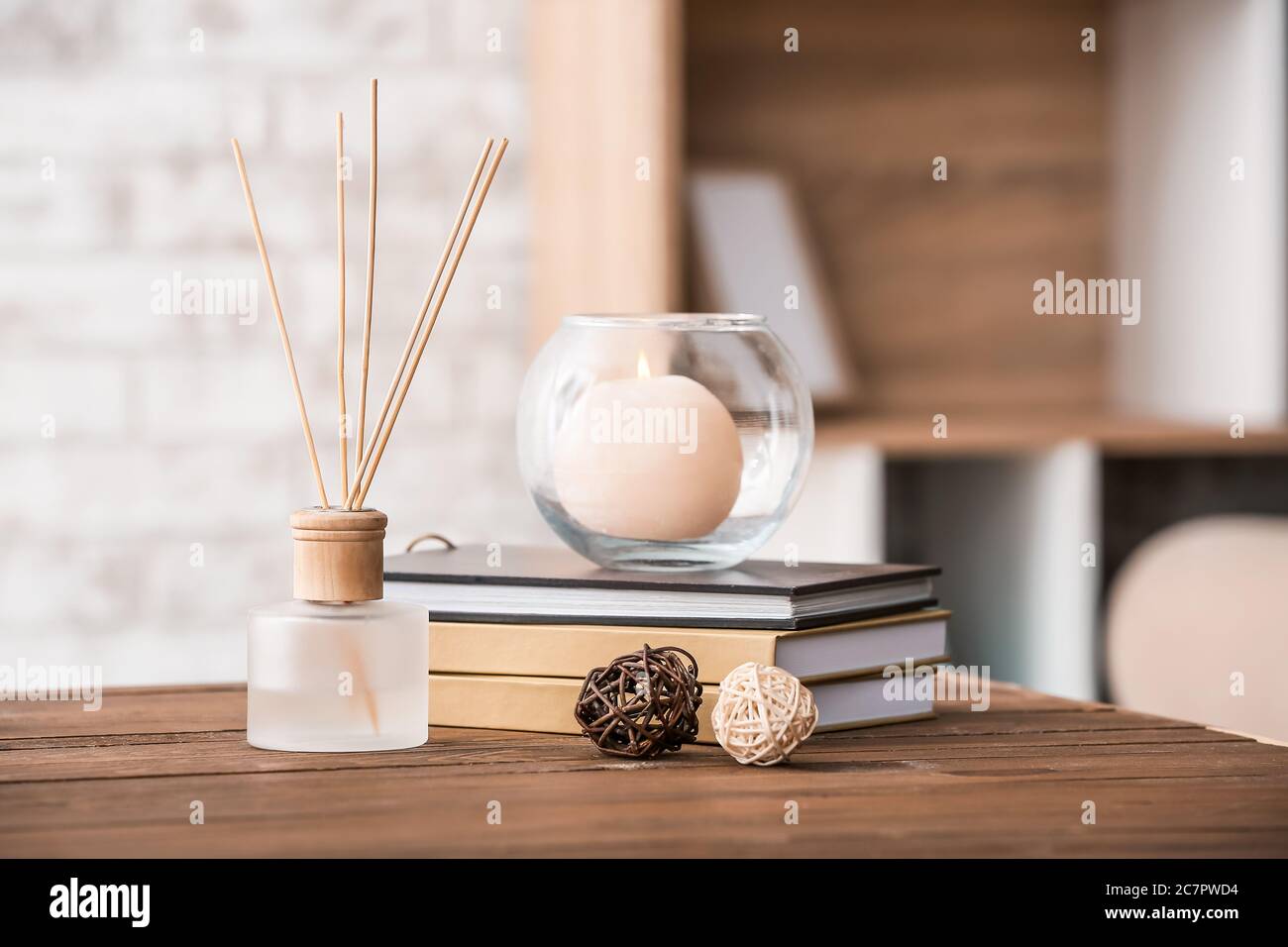 Reed books hi-res stock photography and images - Alamy