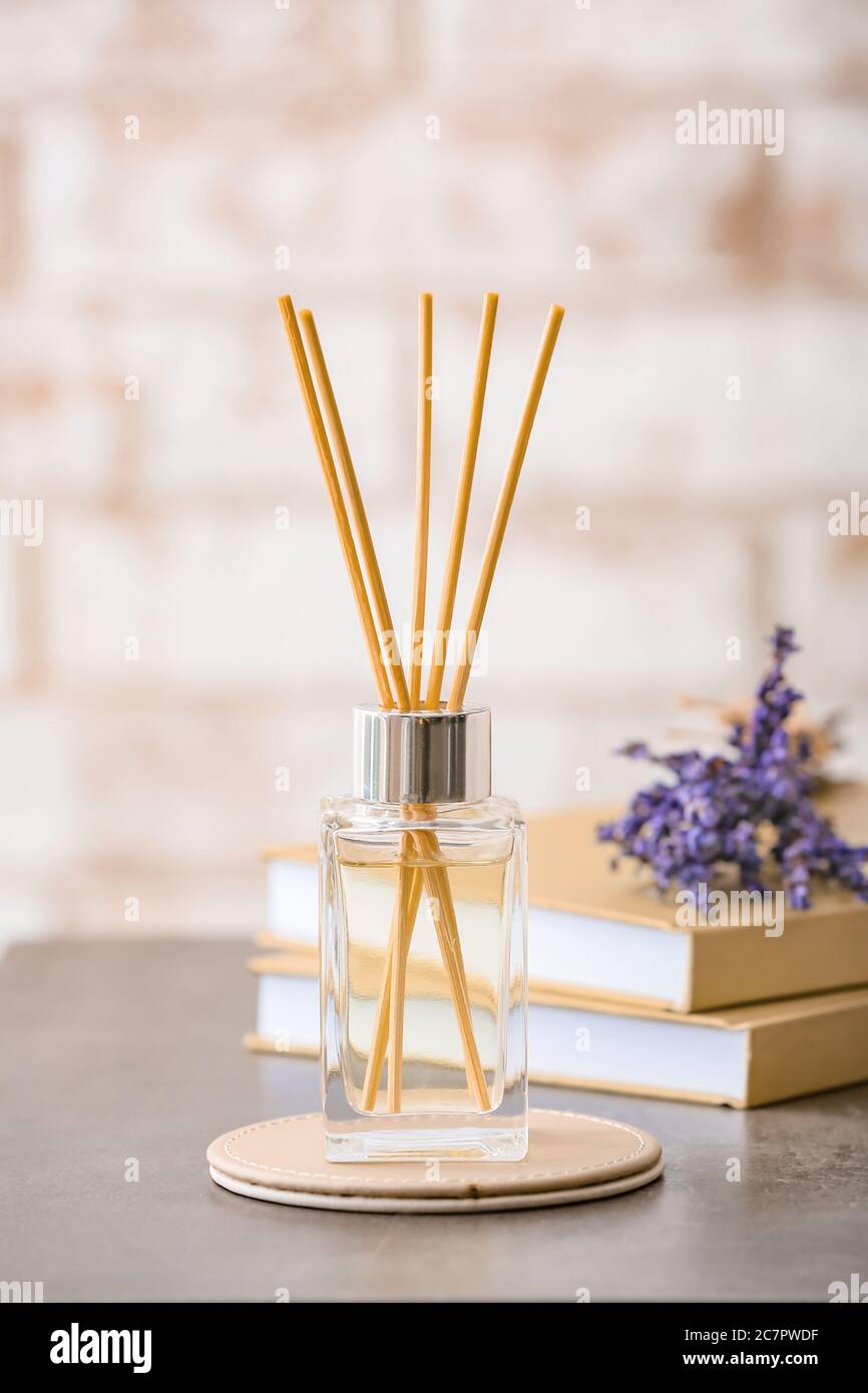 Reed books hi-res stock photography and images - Alamy