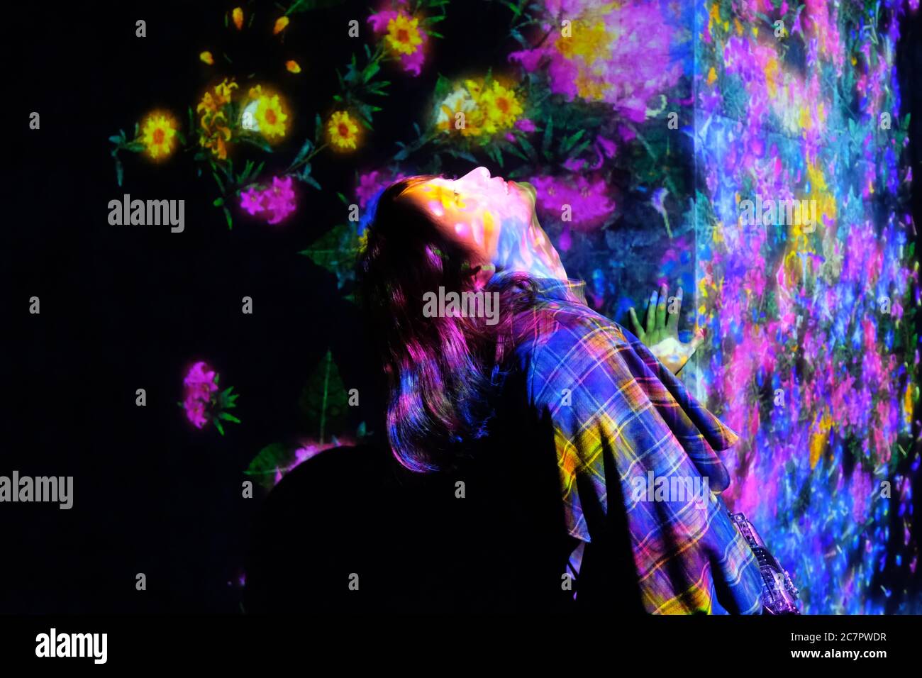 Teamlab borderless shanghai hi-res stock photography and images - Alamy
