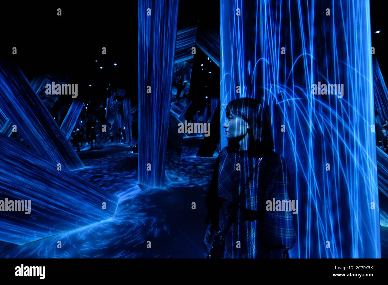 Teamlab borderless shanghai hi-res stock photography and images - Alamy