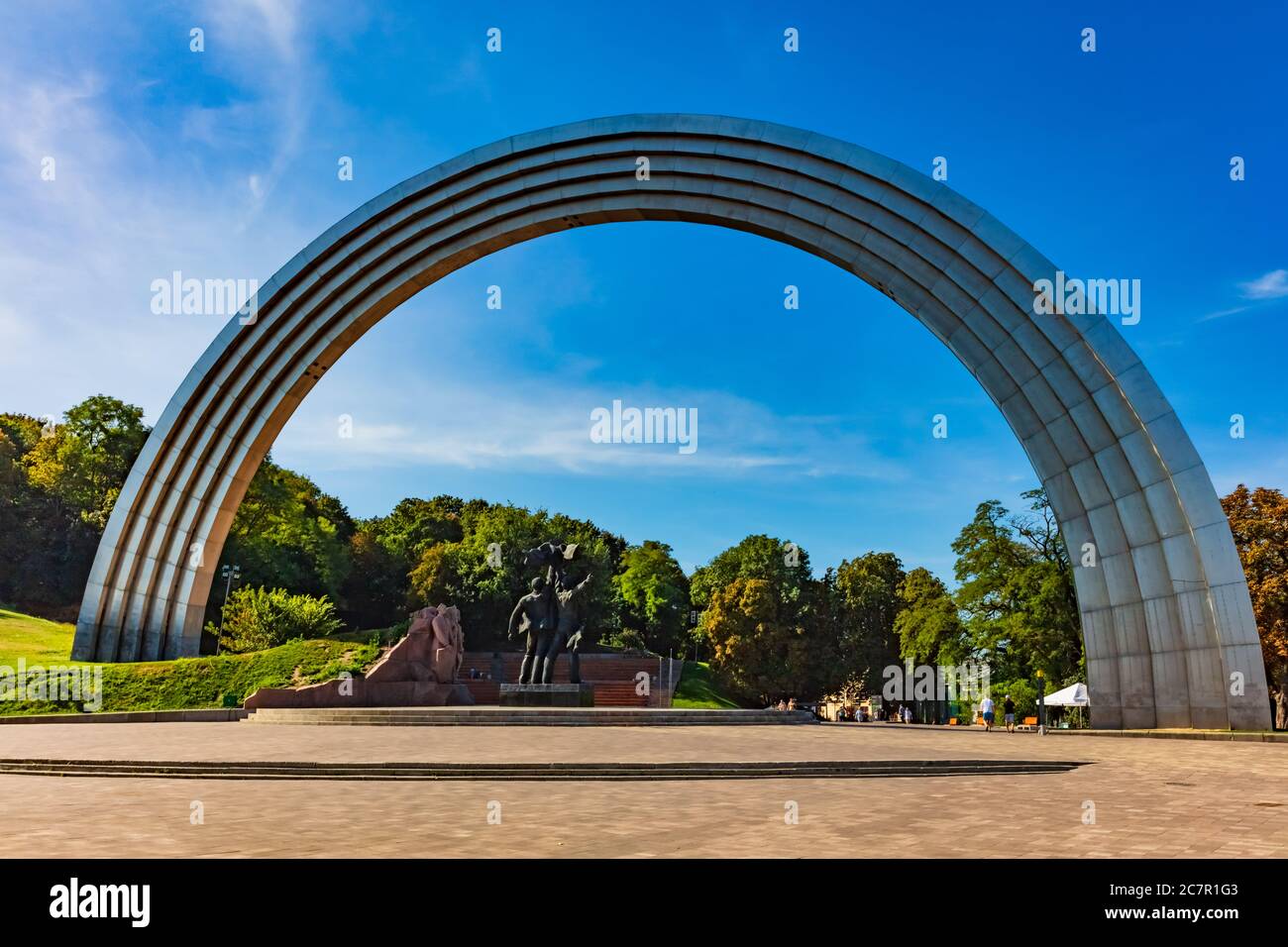 Kiev , Ukraine - August 30, 2019 : The Peoples' Friendship Arch ...