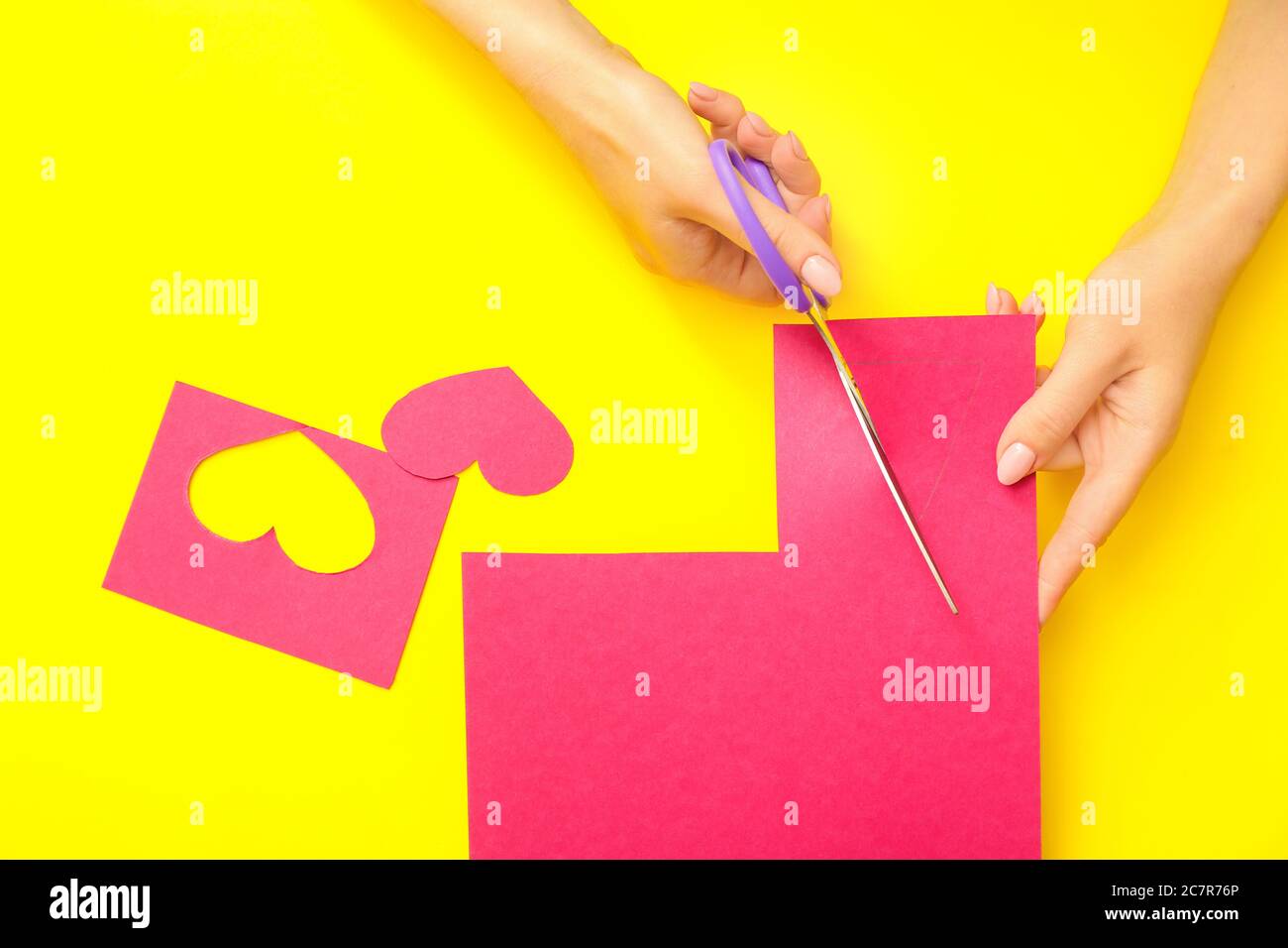 Woman cutting color paper hi-res stock photography and images - Alamy