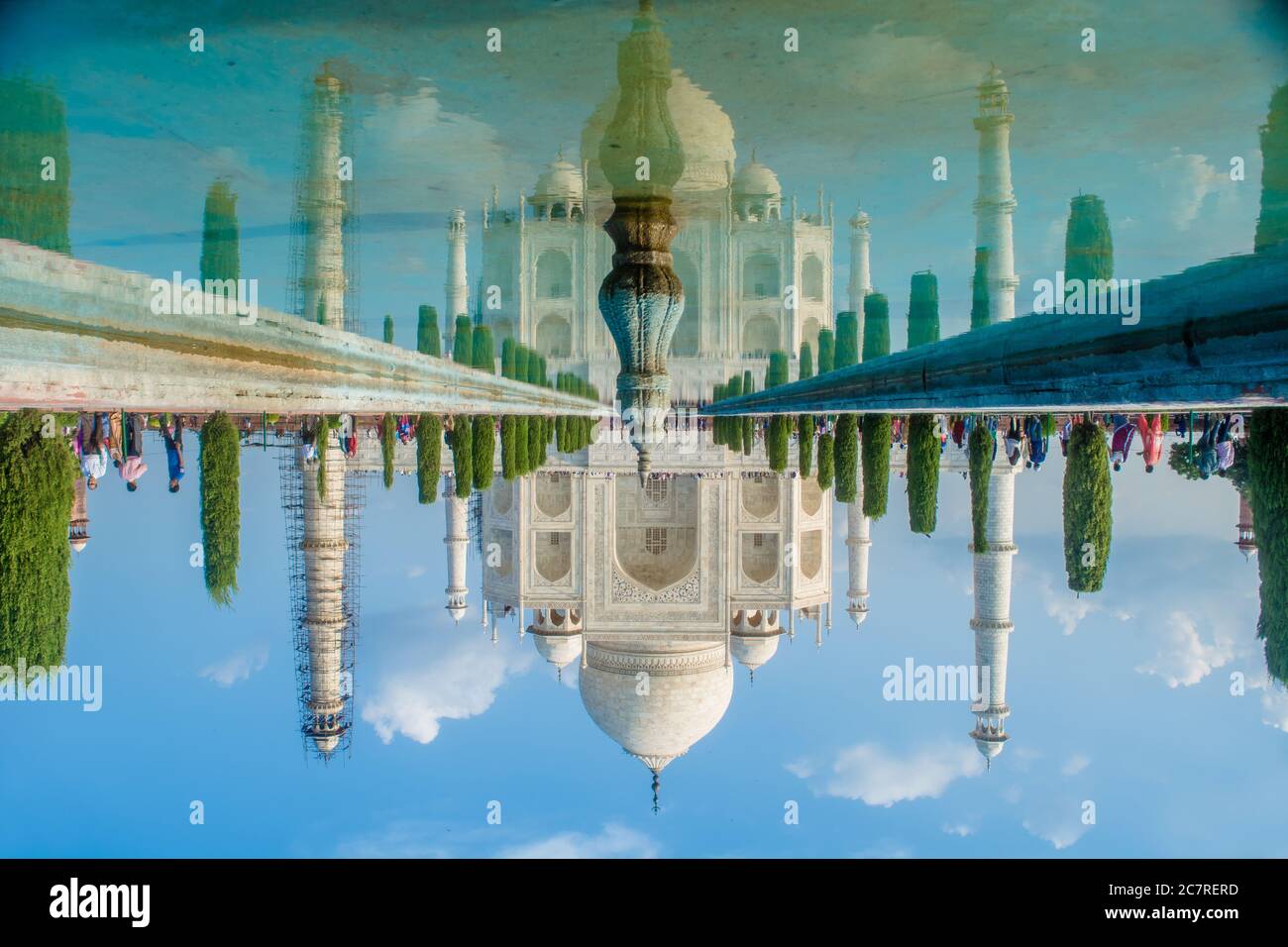 The Grate Taj Mahal of India was commissioned by Shah Jahan in 1631 ...