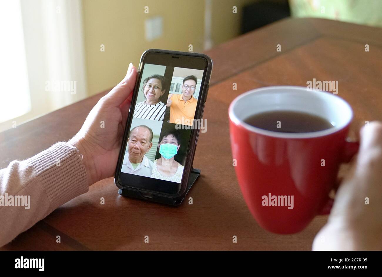 Zoom meeting woman hi-res stock photography and images - Alamy