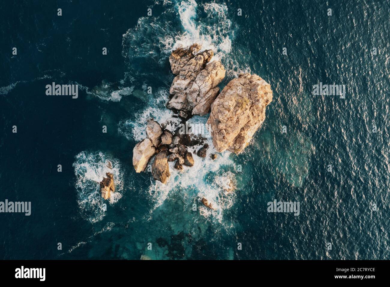 Beach and waves top view. Turquoise water background aerial view ...