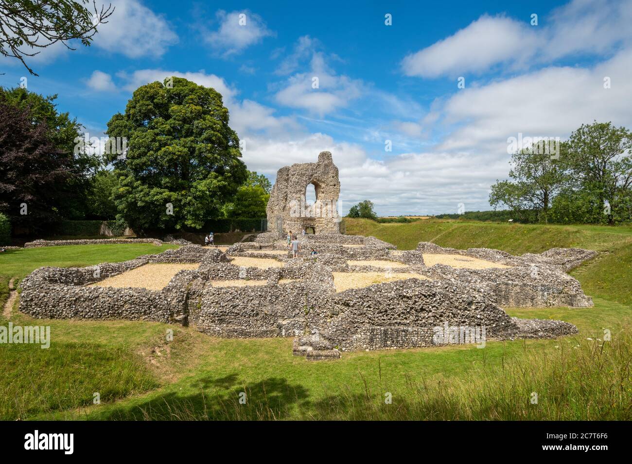 Ludgershall Castle ruins during summer, Wiltshire, England, UK Stock ...