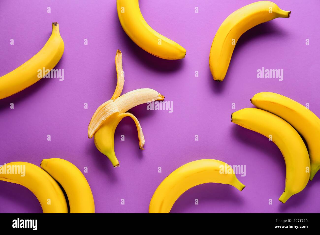 Different color bananas hi-res stock photography and images - Alamy