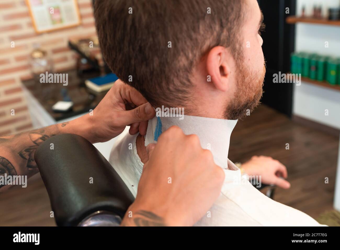 Barbershop neck strip hi-res stock photography and images - Alamy