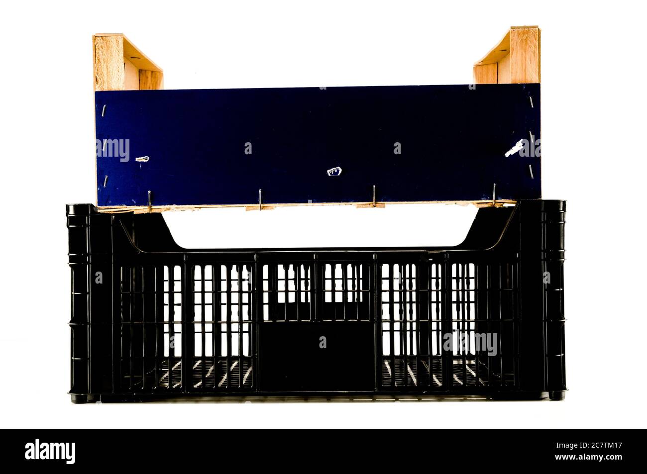 Photo picture of an Empty Fruit Crate Box Stock Photo - Alamy