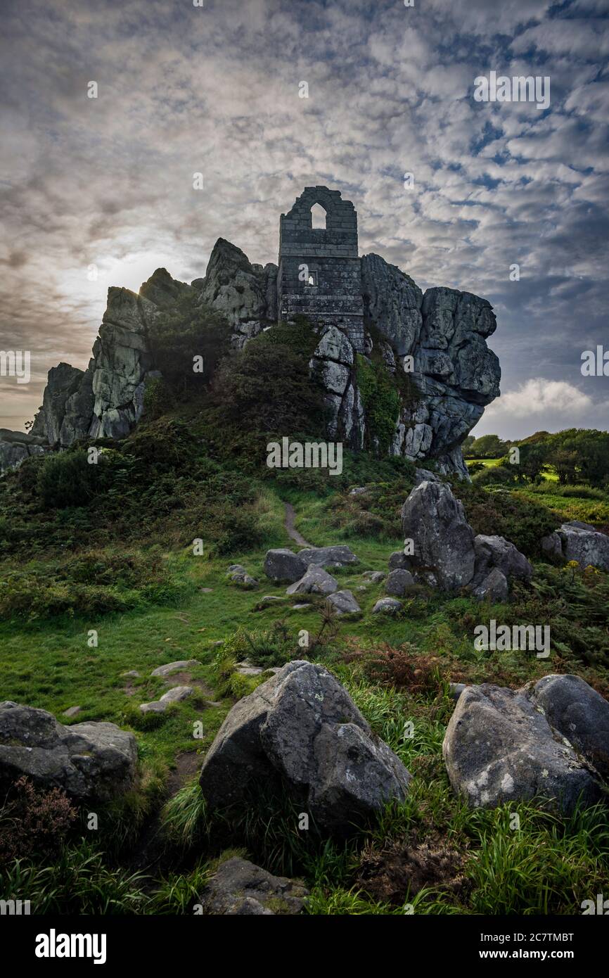 Tristan and isolde carved hi-res stock photography and images - Alamy