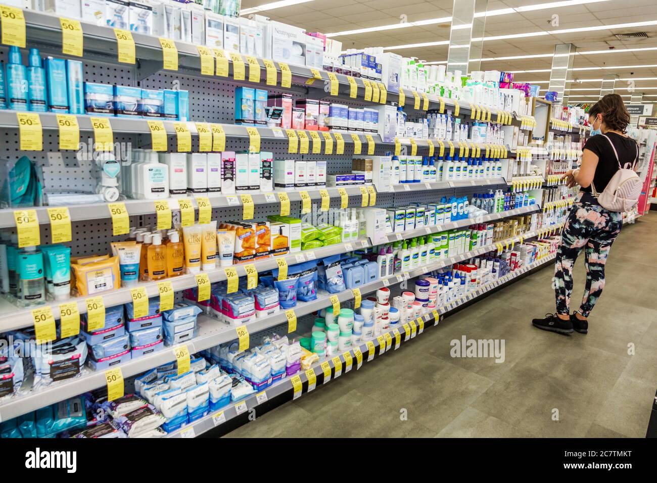 Business travel health masks hi-res stock photography and images - Alamy