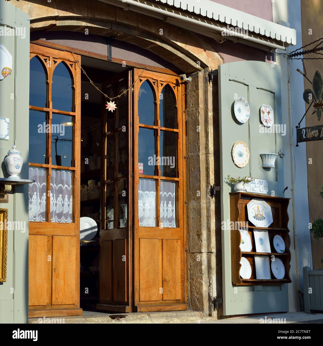 Medieval artisan workshops hi-res stock photography and images - Alamy