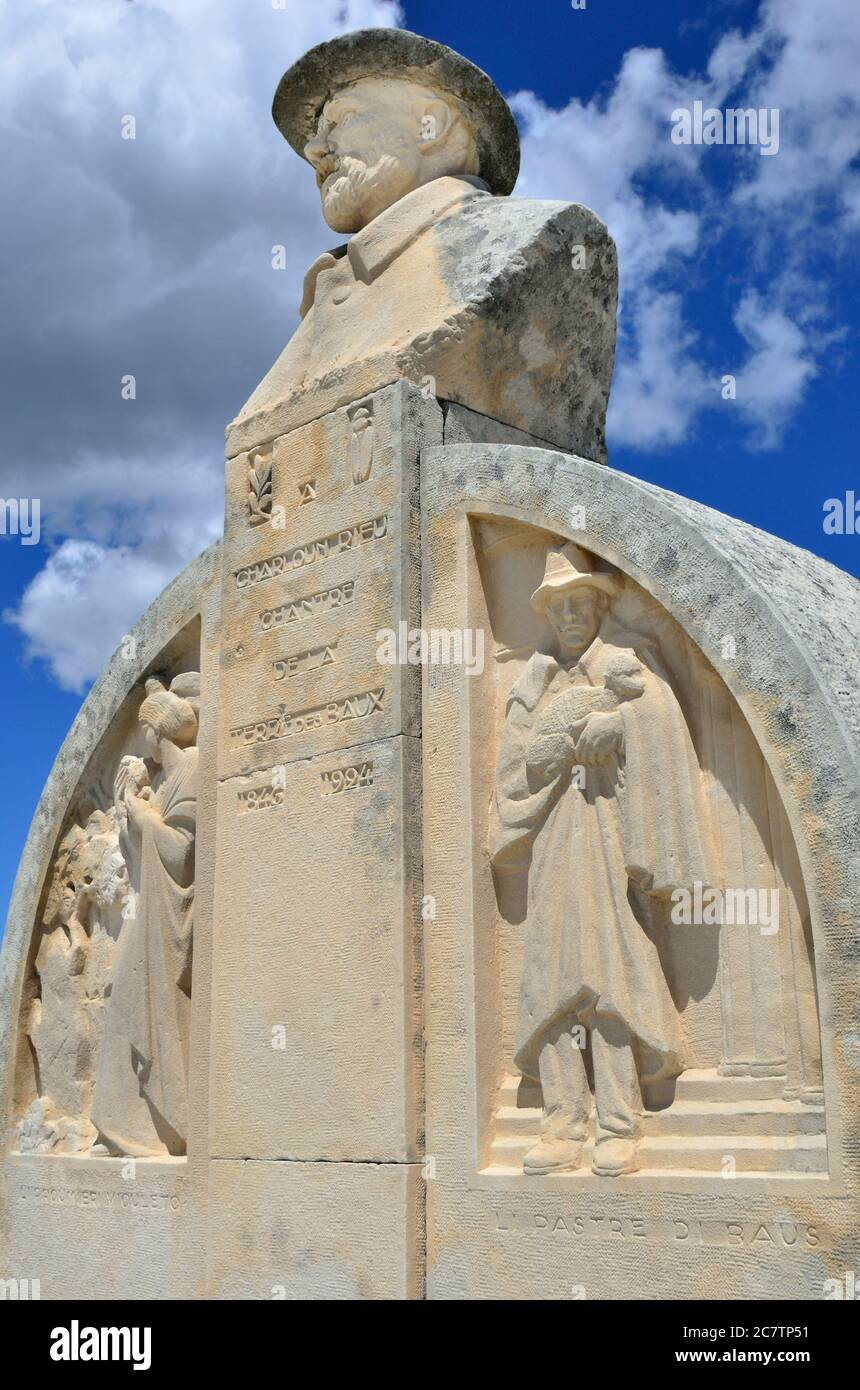 Paradou hi-res stock photography and images - Alamy