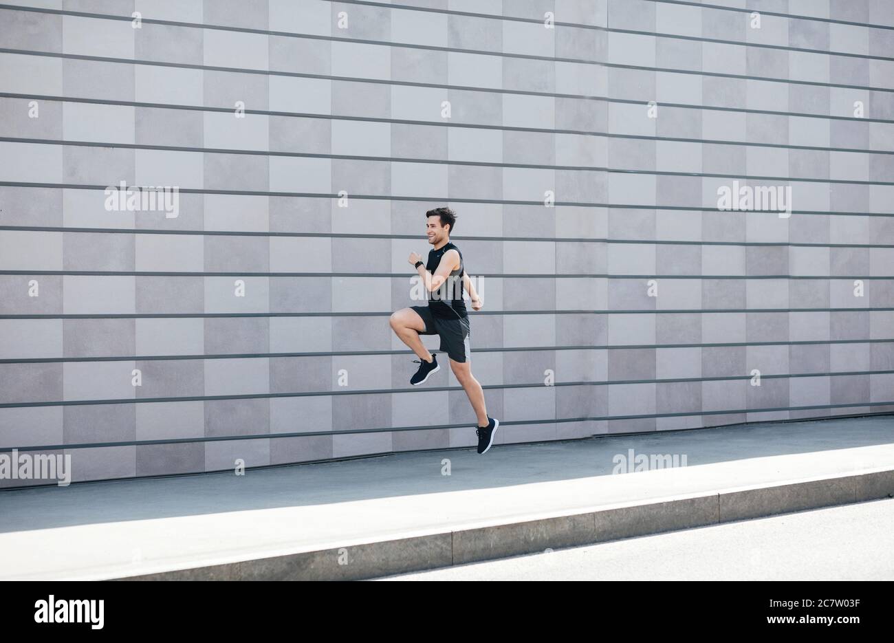 Jumping brick wall hi-res stock photography and images - Alamy