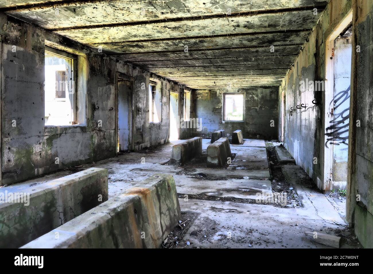 Inside view of an old abandoned building Stock Photo - Alamy
